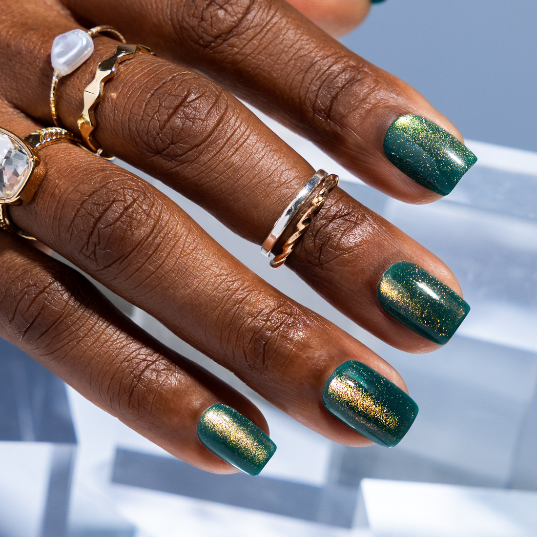 Nellie Under Northern Lights Nails - Press On Nails | Red Aspen