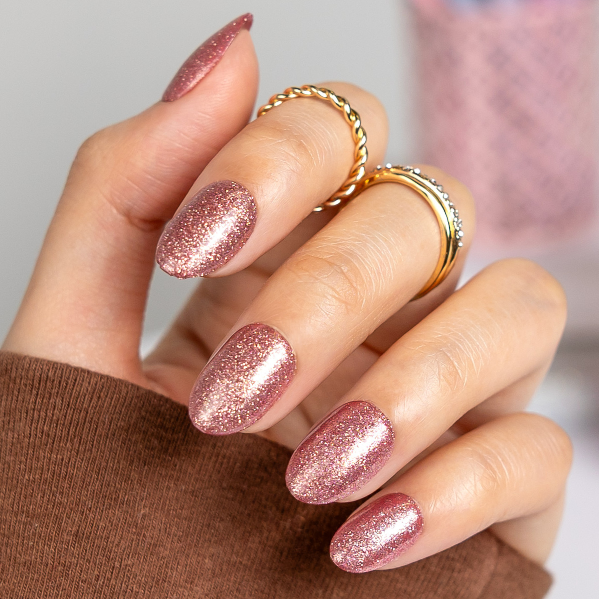 Vavrik's Lessons in Giving Nails - Press On Nails | Red Aspen