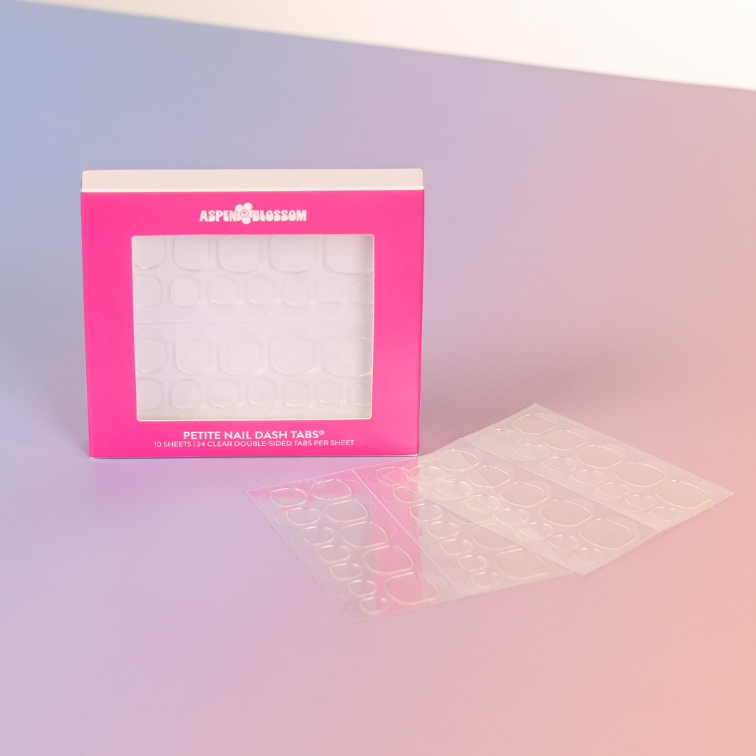 Petite Nail Dash Tabs – Red Aspen